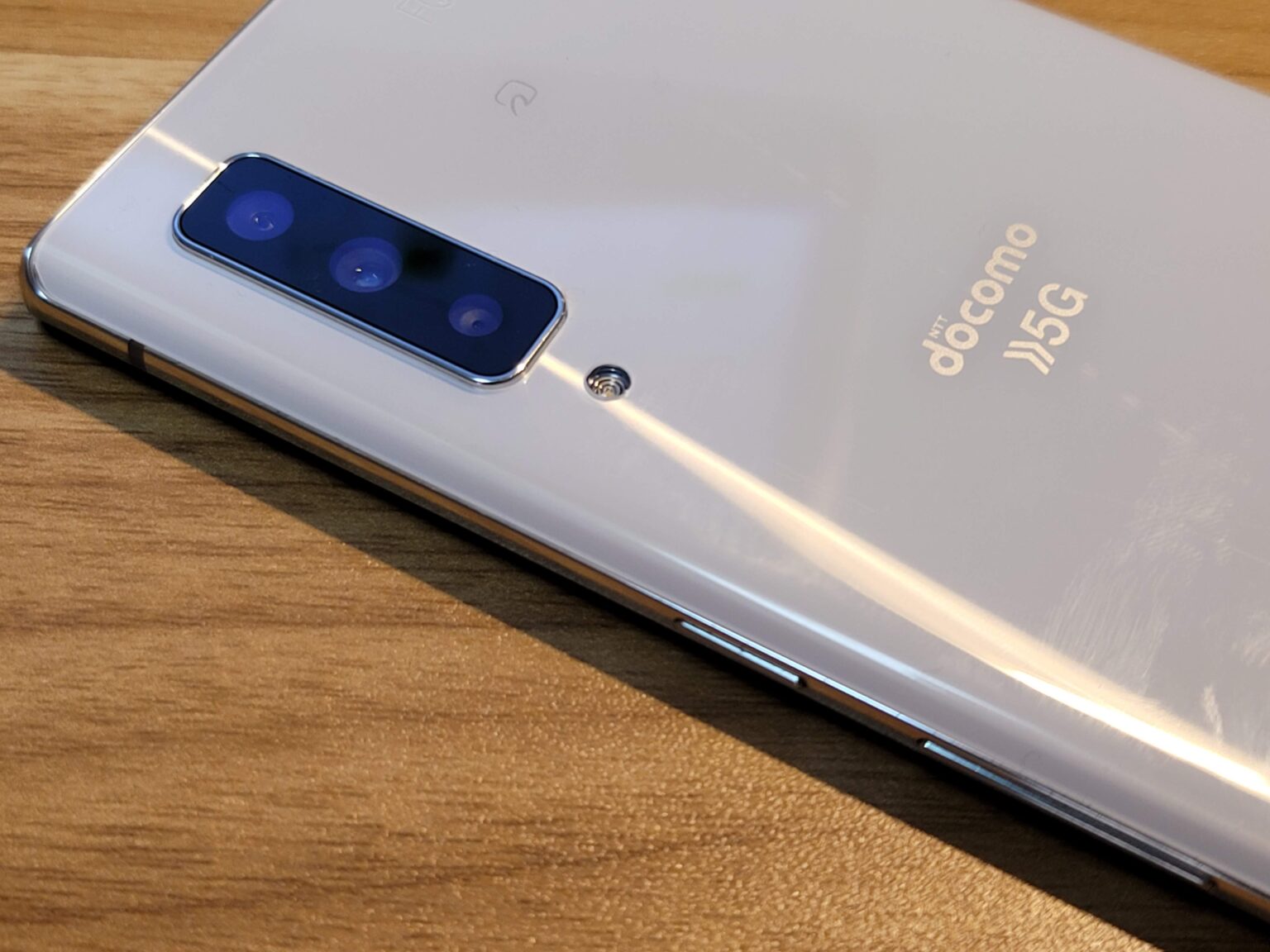 【arrows NX9 F-52A 実機レビュー】手頃な大きさで使いやすい!!洗える5Gスマホの1台目におすすめ